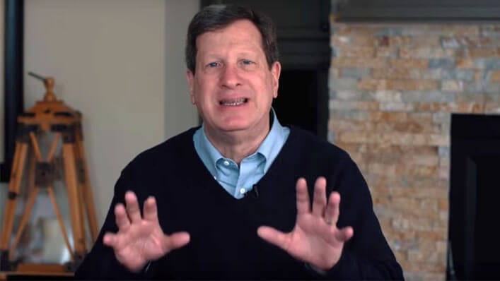 Ex-Atheist Lee Strobel Shares 4 Powerful Facts That Prove Jesus ...