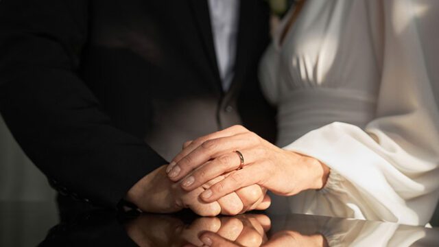 Traditional Christian Wedding Vows to Capture Just What You Want to Say