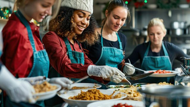 10 Incredible Ways of Giving Back at Christmas and Sharing God's Love